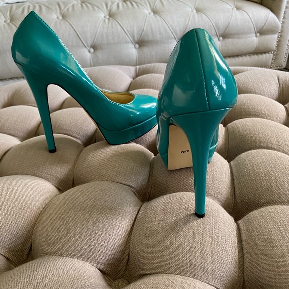 Shoe Dazzle | Shoes | Gently Worn Turquoise Platform Shoes | Poshmark